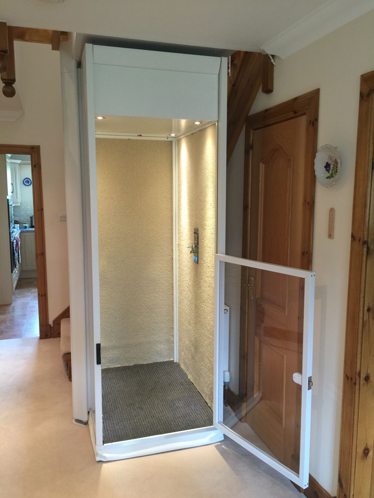 THE HOME LIFT THAT IS FIT FOR A HOME: THE UNIQUE STILTZ LIFT REPLACING ...