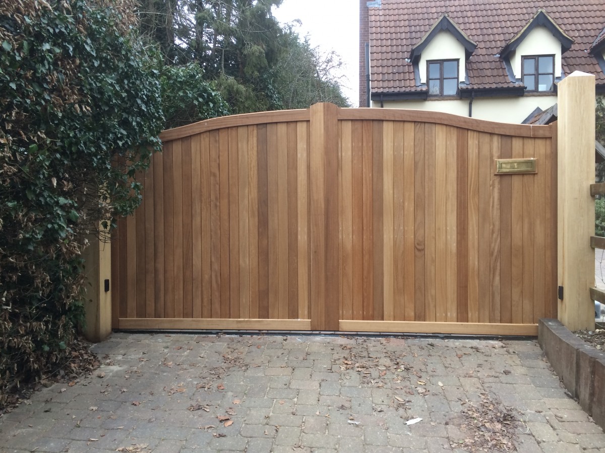 Castle Gates & Automation - Design Buy Build